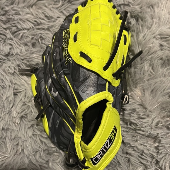 Other | Ortiz34 Glove 9 Tee Ball Yellow Black 220 Limited Edition Tball ...
